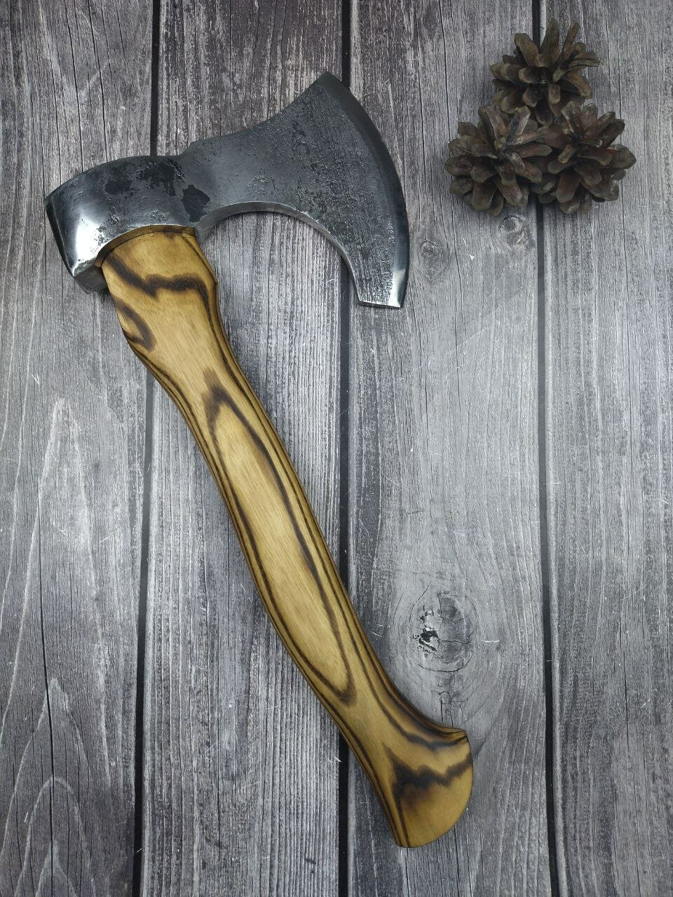 Топор Катран, кованная сталь У8, рукоять из ценных пород дерева, чехол из натуральной кожи, Мастерская Семина