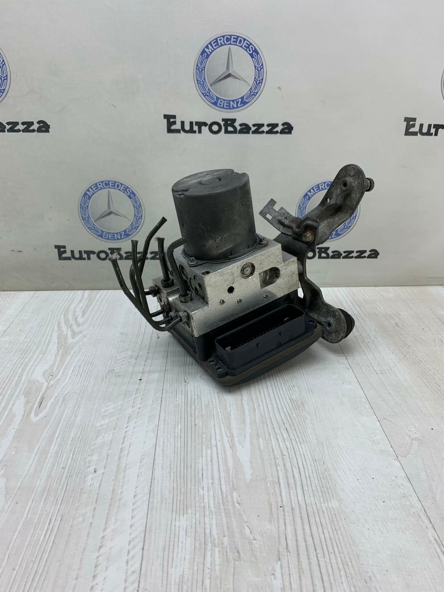 Блок ABS ESP Mercedes W211 A2114312812