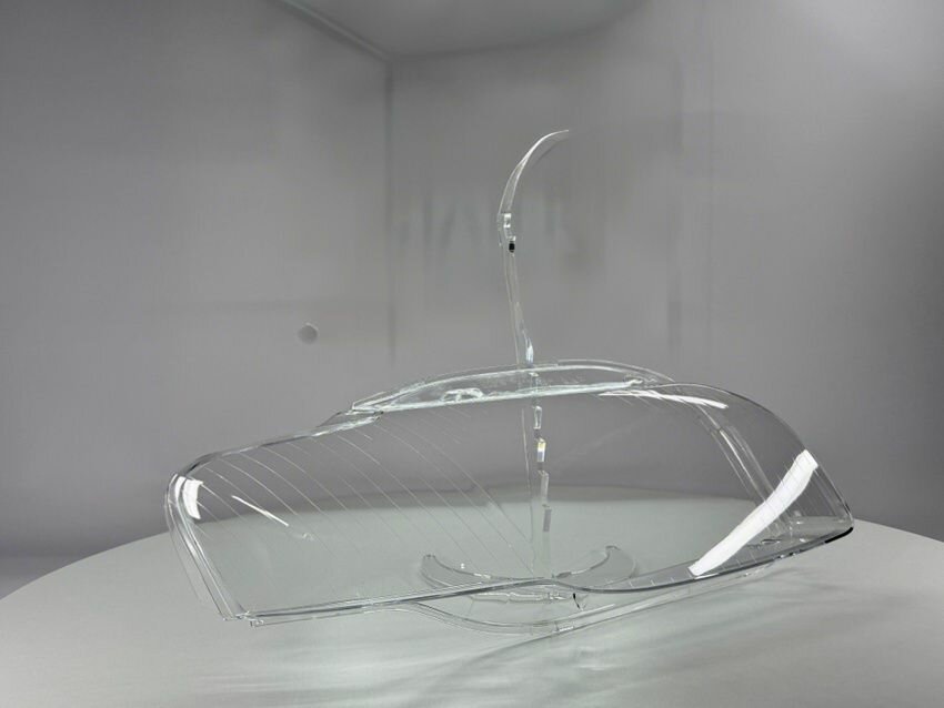 Стекло правое на Audi A4 III (B7) 2004-2009