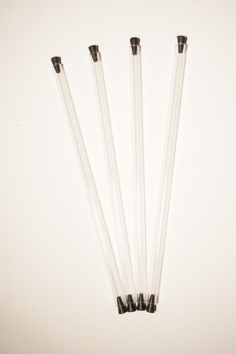 Стеклянные трубки, 4 шт (длина 195-205мм, наружный диаметр 15 мм) с резиновыми пробками