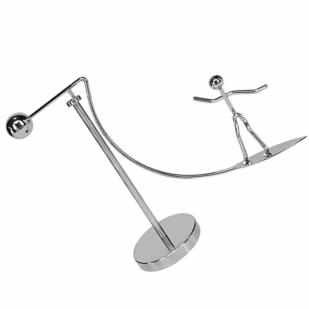 Металлическая балансирующая фигурка маленького человека для настольного украшения