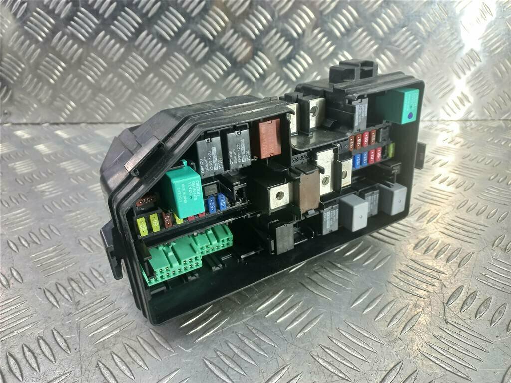 Блок предохранителей Б/У для HONDA CR-V IV (2011—2015) 32200T1EE01