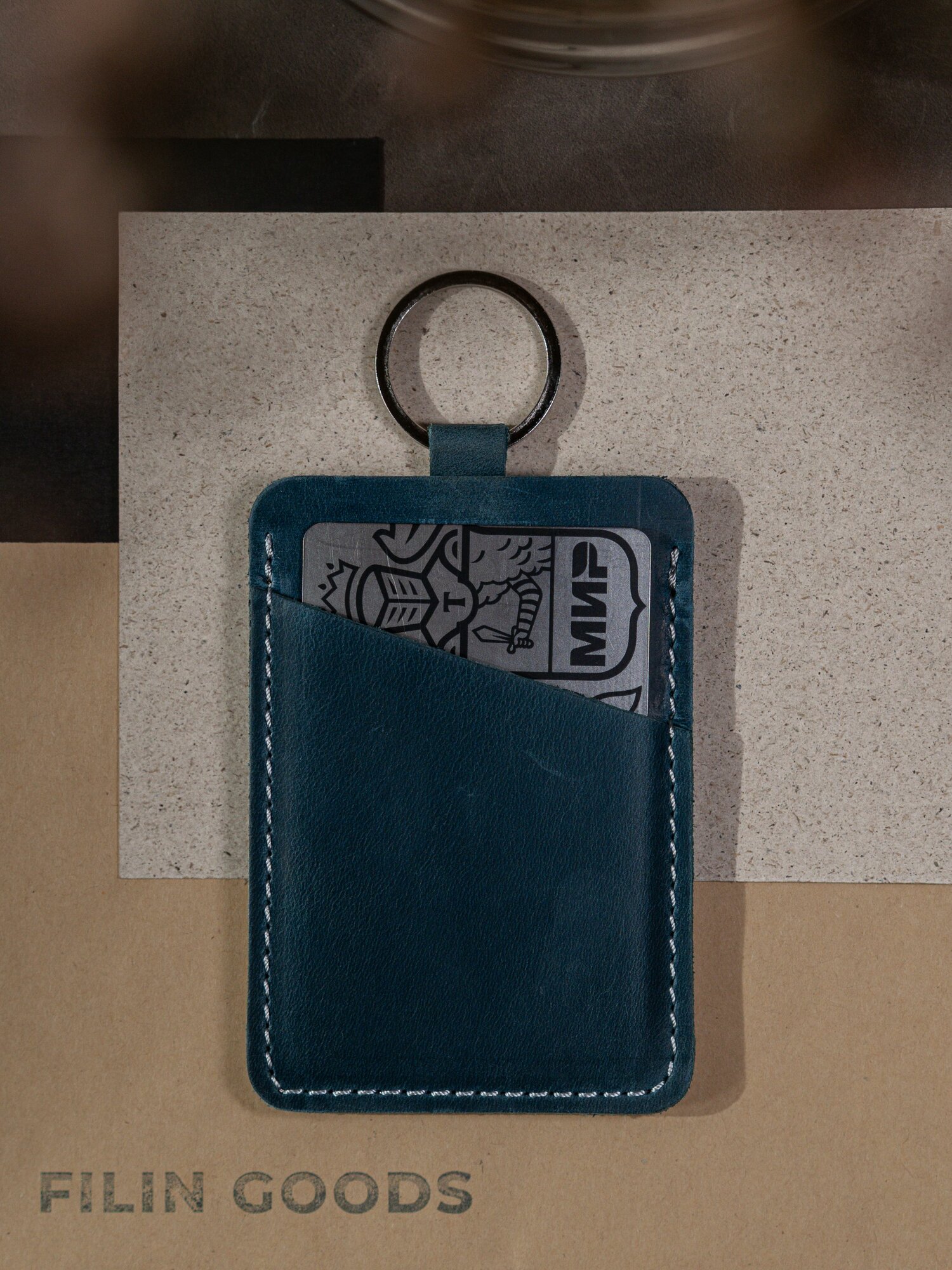 Кожаный чехол бейдж для пропуска/Картхолдер из натуральной кожи