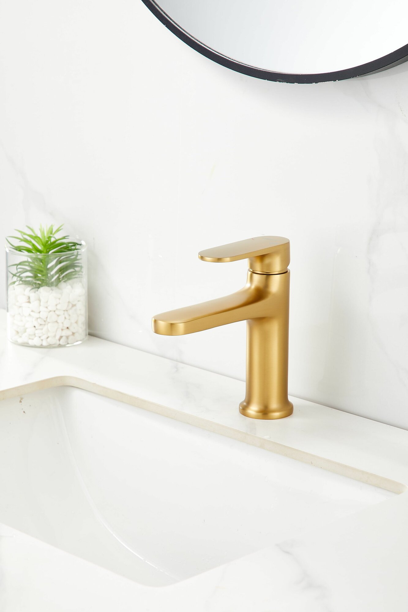 Смеситель монолитный для раковины золотой латунный, кран для умывальника BELZ B10713-5