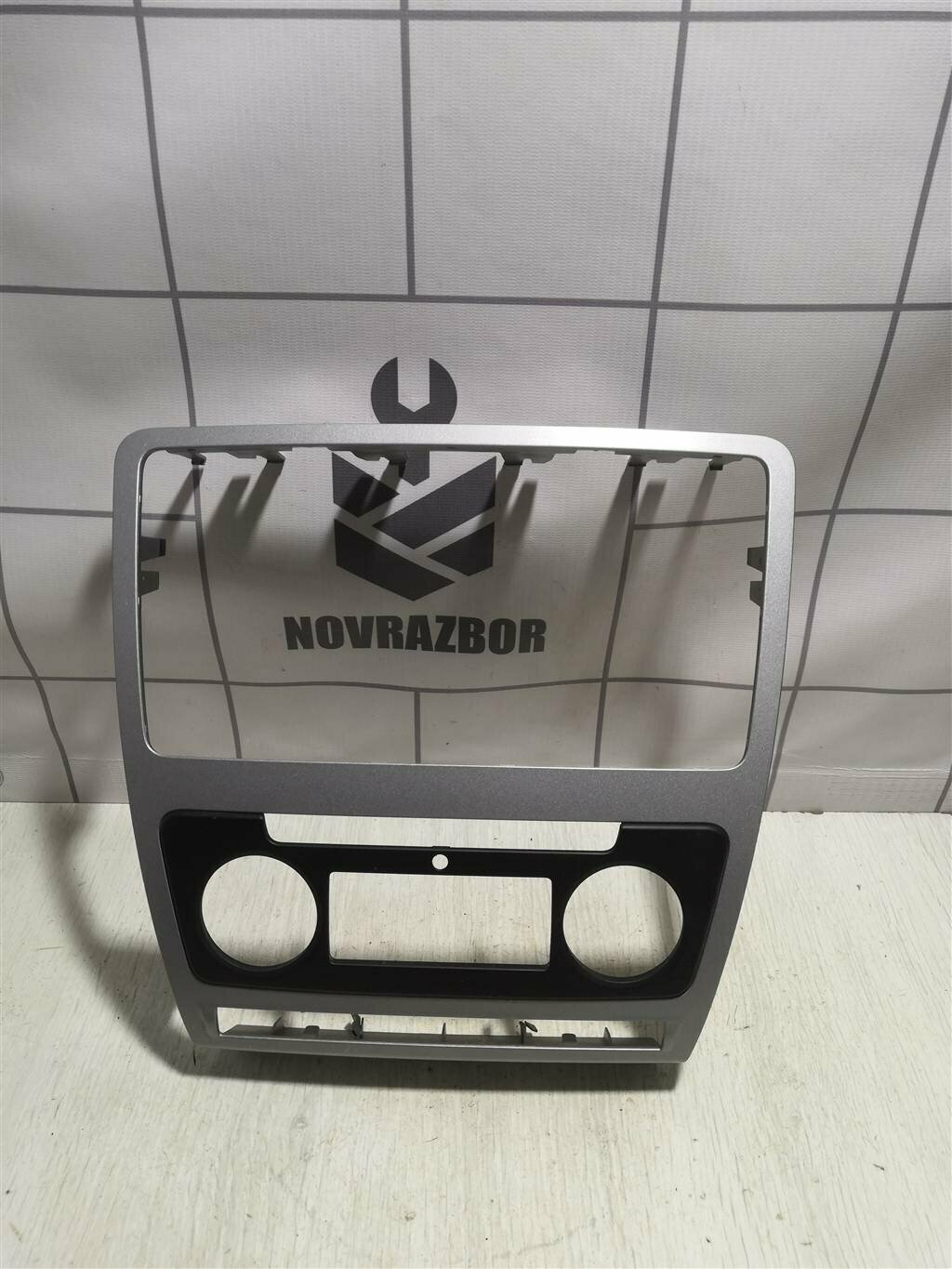 Накладка декоративная Skoda Octavia A5 1Z 04-13