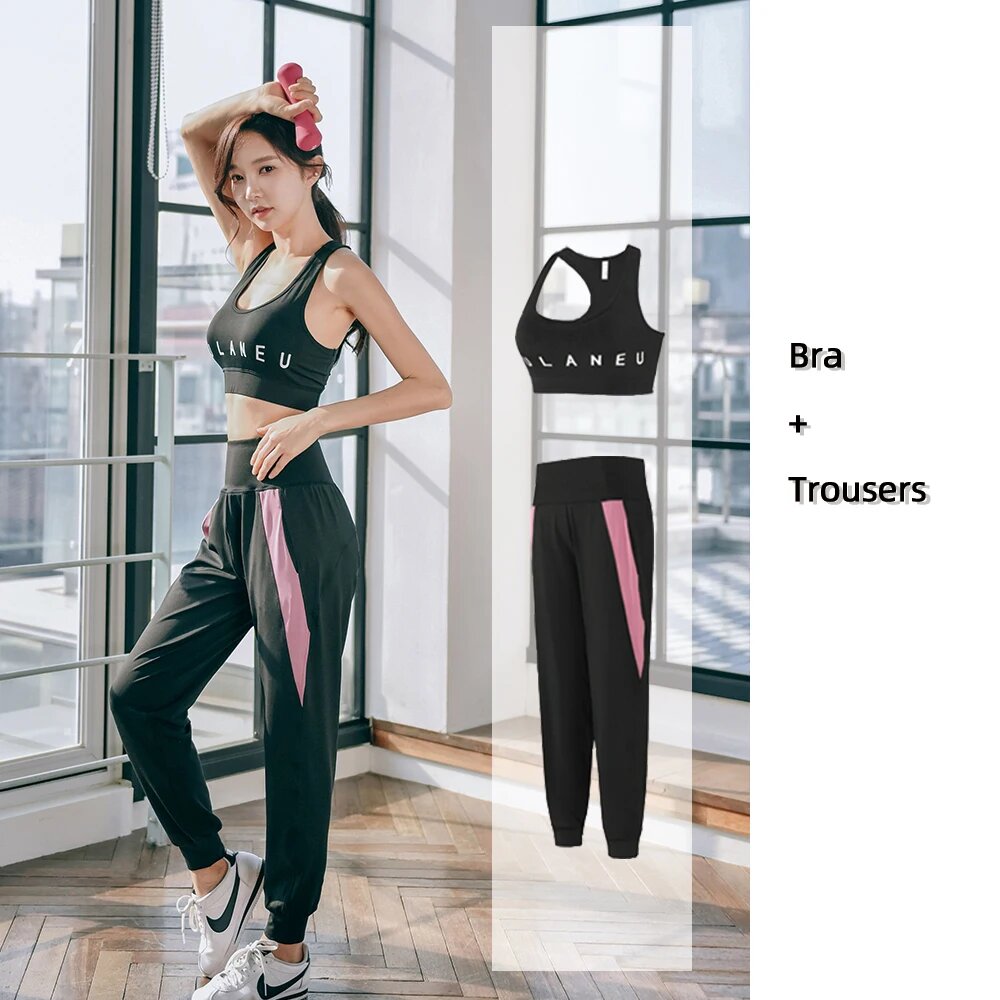 Костюм спортивный