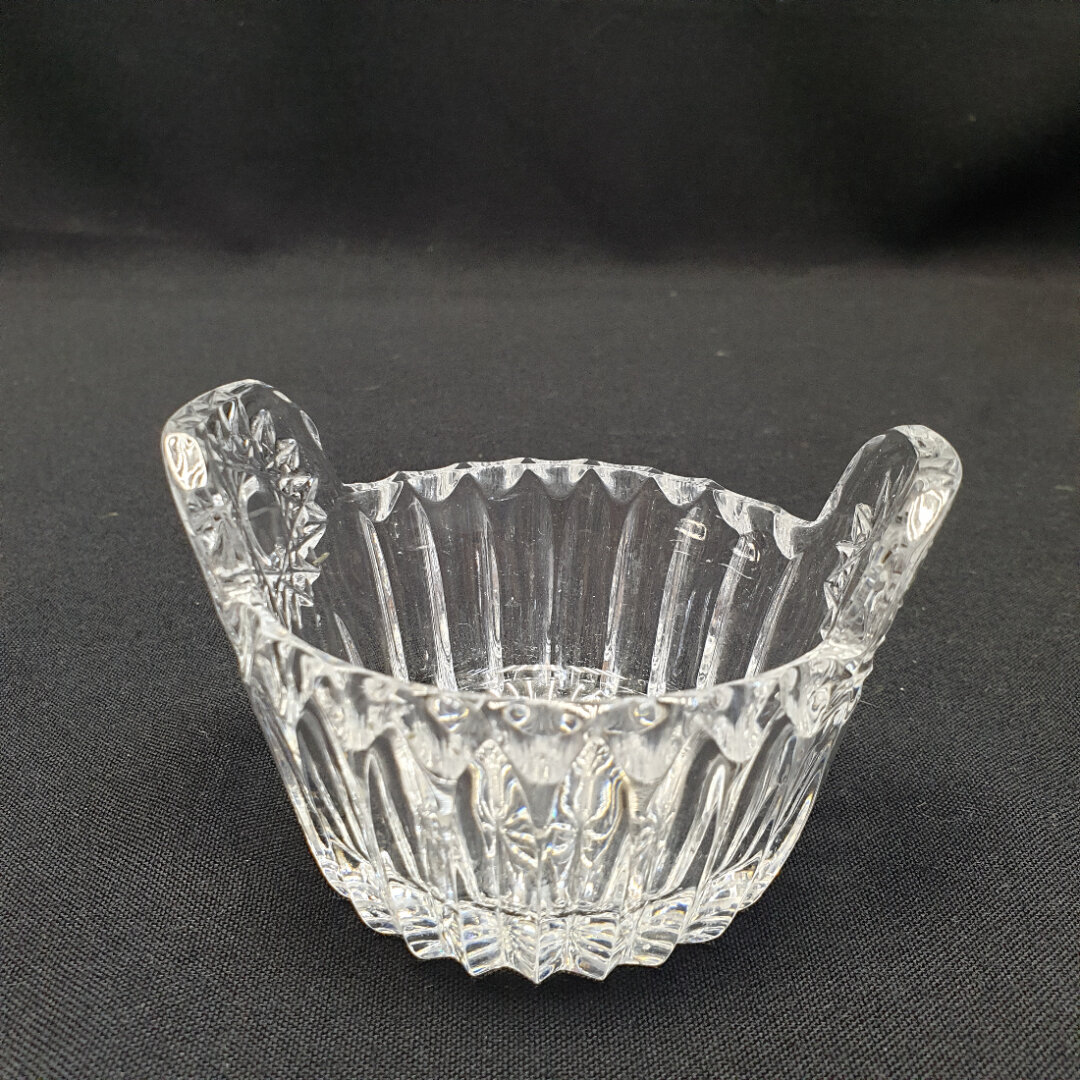 Вазочка - икорница , хрусталь, объемный дизайн. Винтаж, СССР.