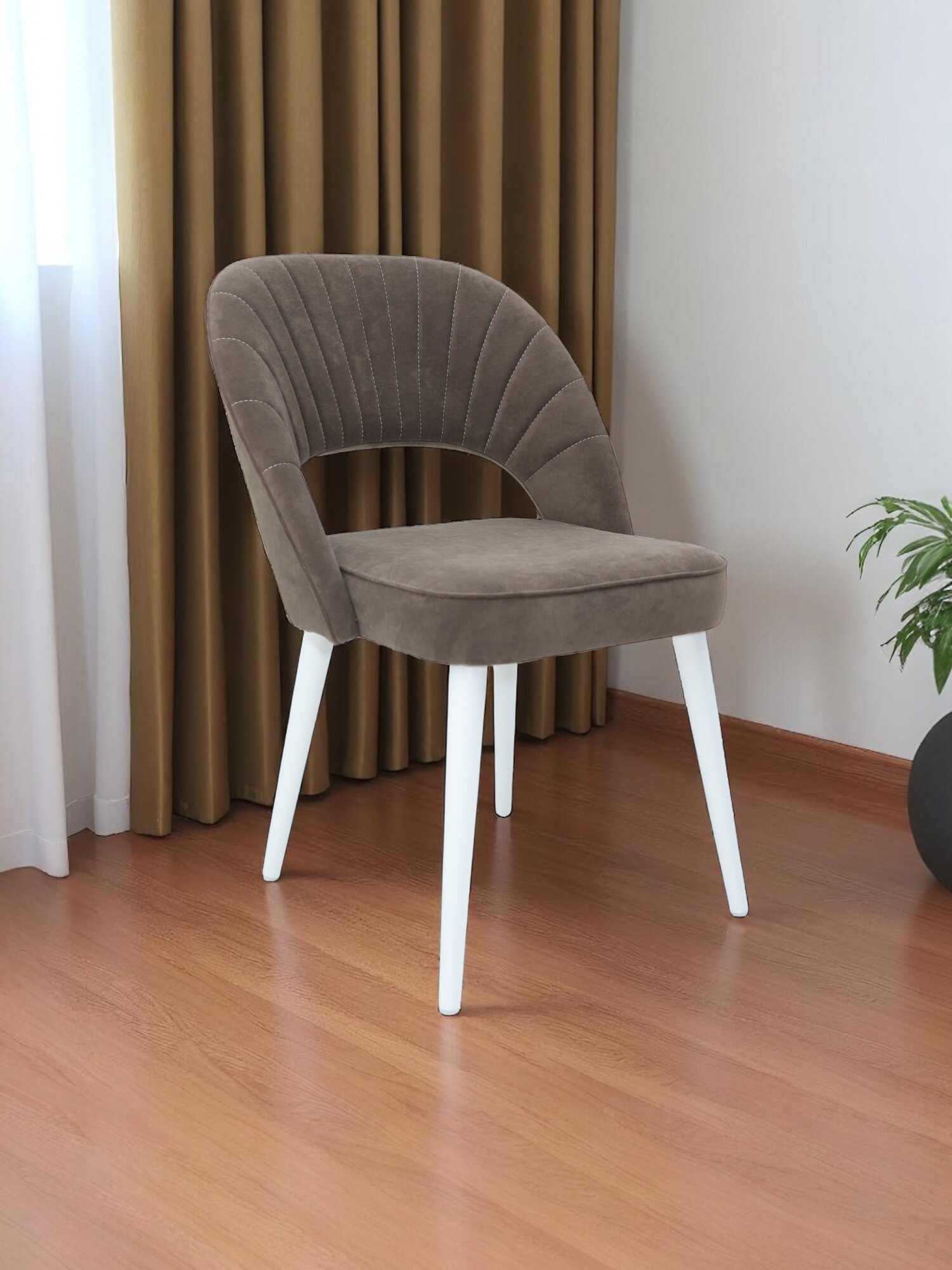 Стул мягкий со спинкой Ракушка Качественная мебель цвет кориза ножки белые