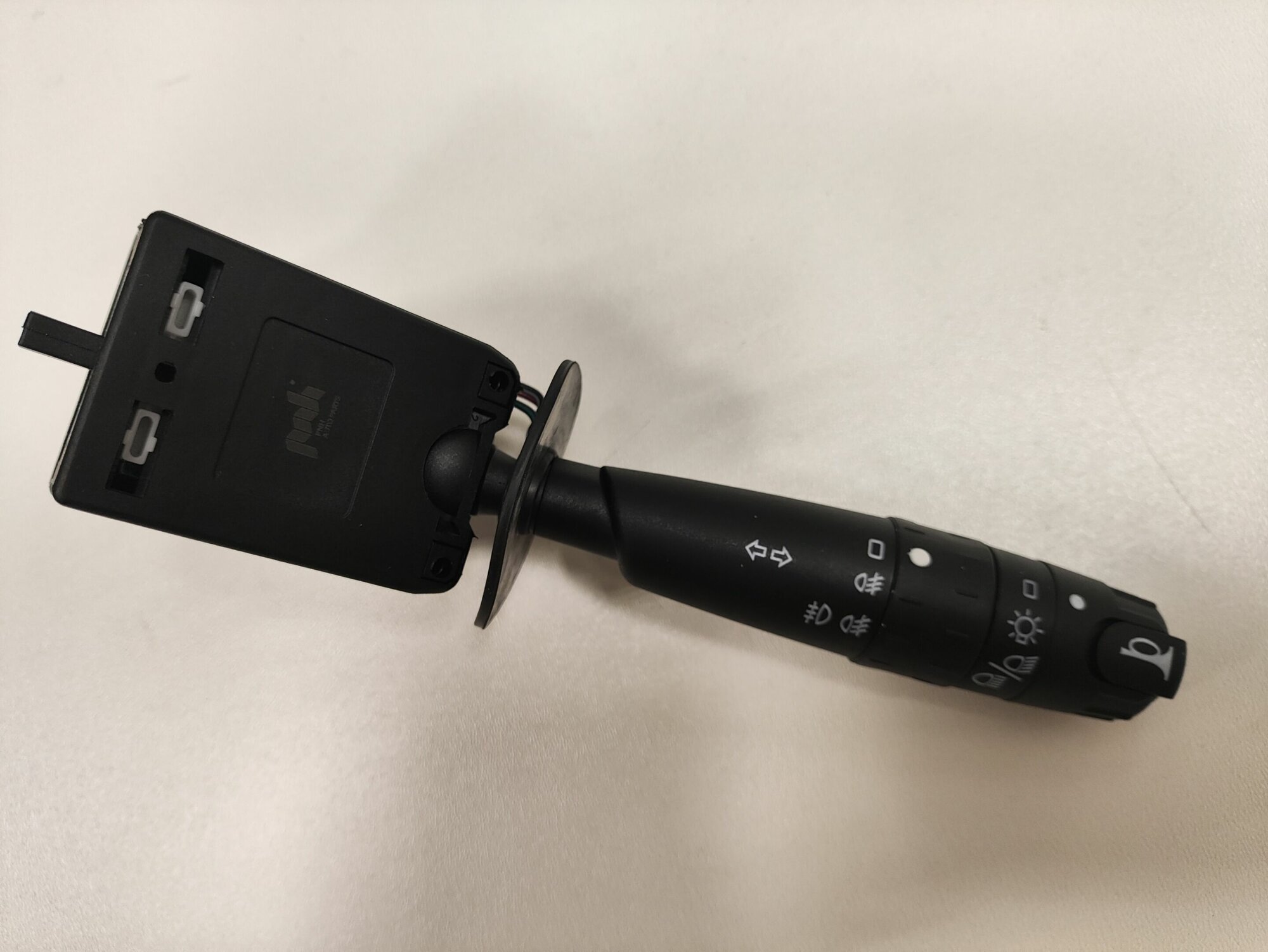 Переключатель подрулевой левый Geely Otaka CK [1.5 16V 5MT седан] 1700631180