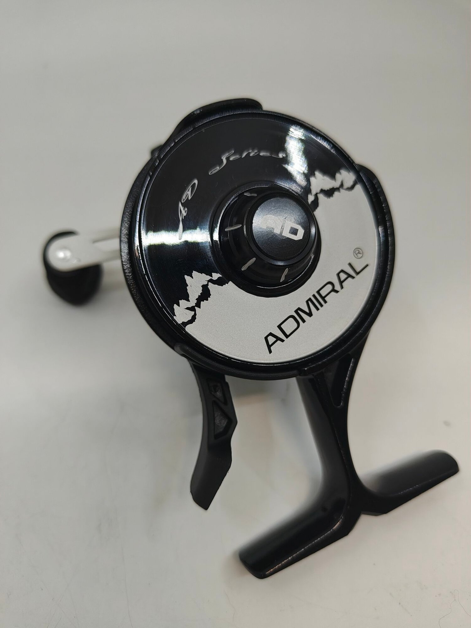 Зимняя мультипликаторная катушка Admiral AD3-04