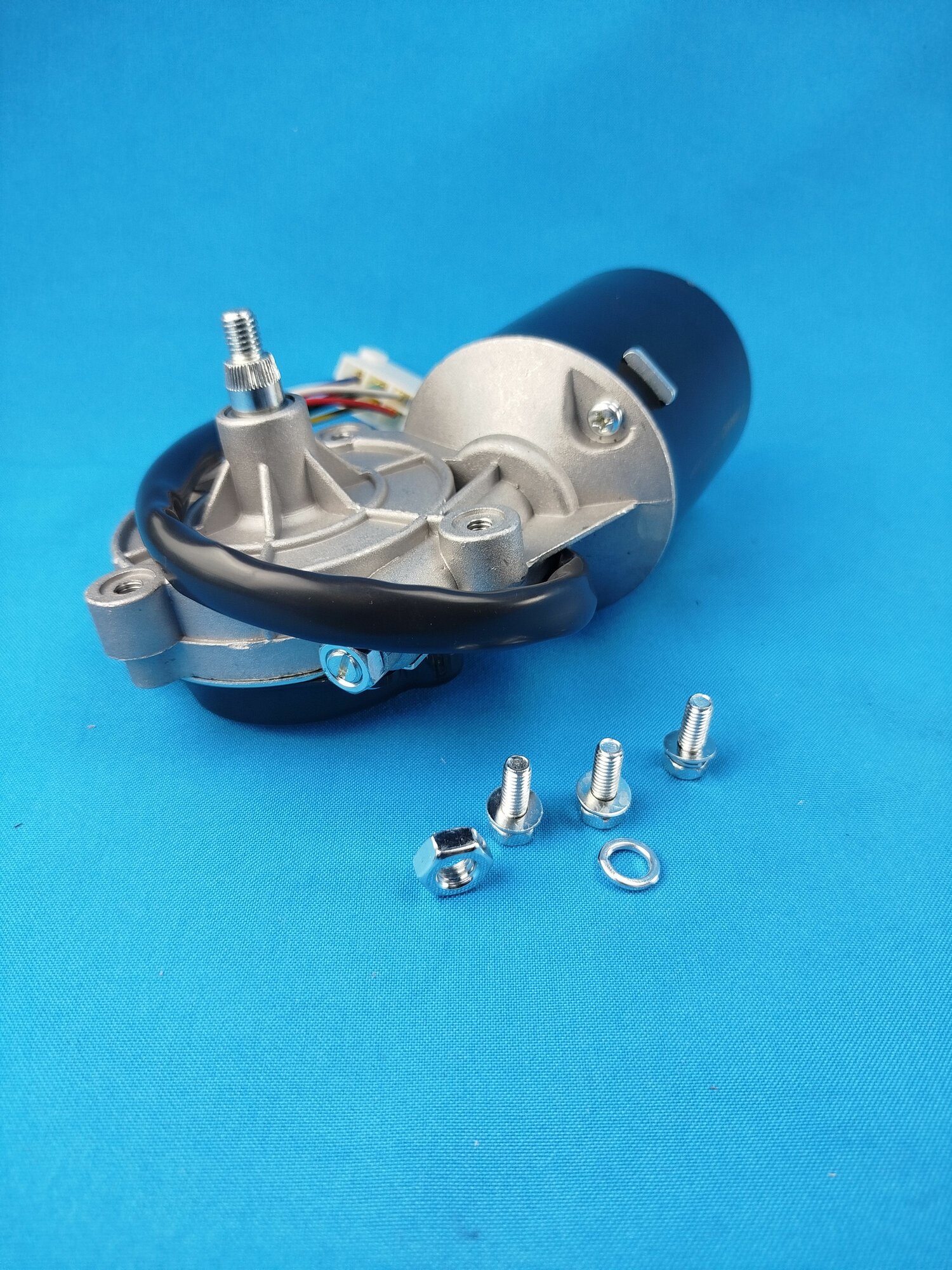 Моторедуктор стеклоочистителя "прамо" для автомобилей ВАЗ 2108-099, ГАЗ