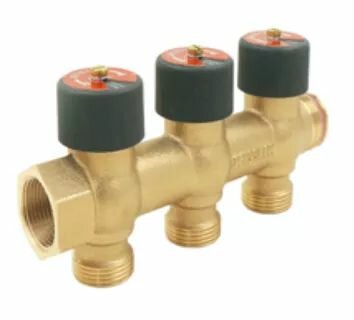 Распределительная гребенка с функцией отключения на 4 отвода 3/4"*3/4" ЕК, TIM