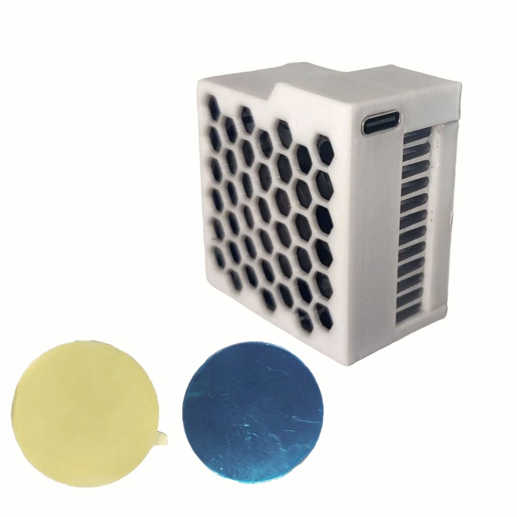 Универсальная система охлаждения для телефонов и планшетов с сотовой структурой