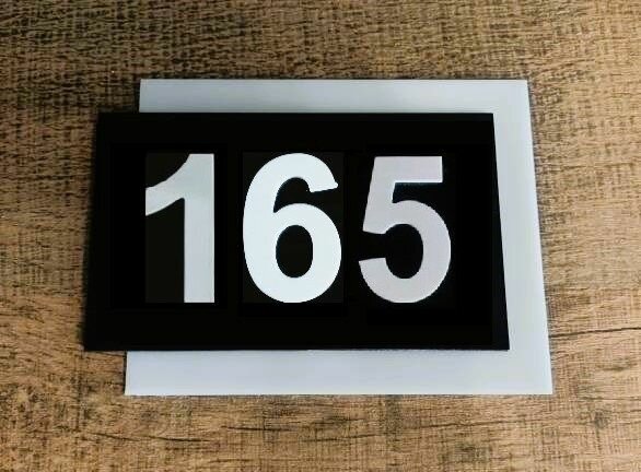 Цифры на дверь, табличка с номером черная 165