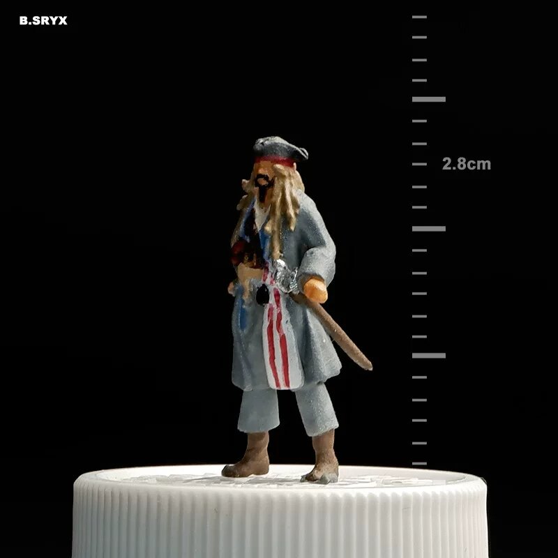 Миниатюрная фигурка 1:64 масштаба из резины: капитан Джек Воробей стоит, коллекционная модель, высота 6,5 см