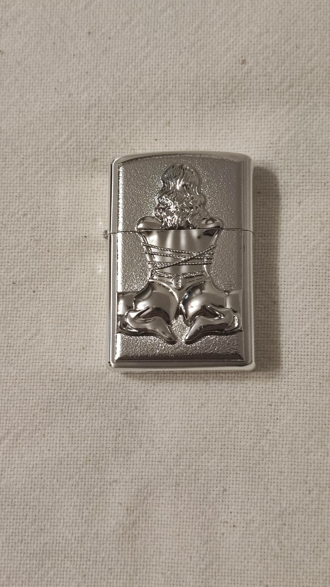 Подарочная бензиновая зажигалка Chief "Девушка", не заправлена