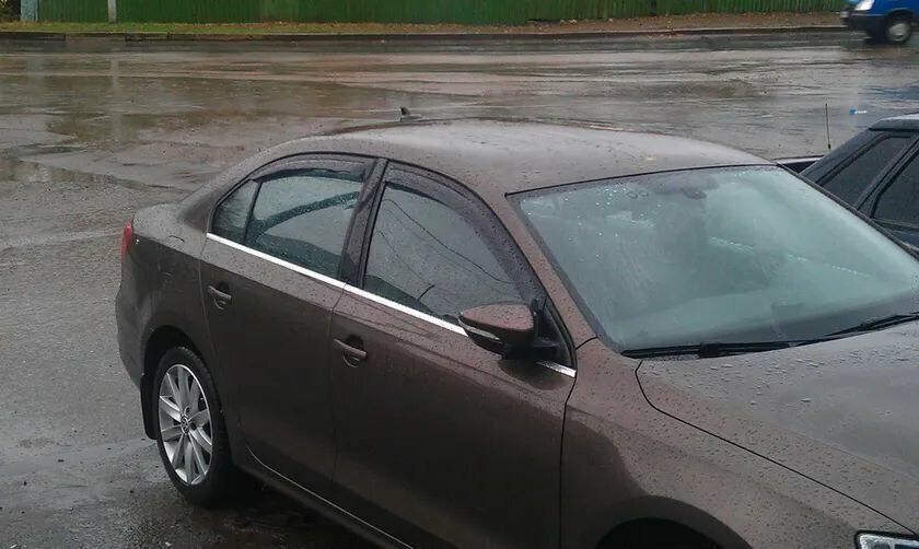 Дефлекторы окон (ветровики) Volkswagen Jetta VI с 2010г-