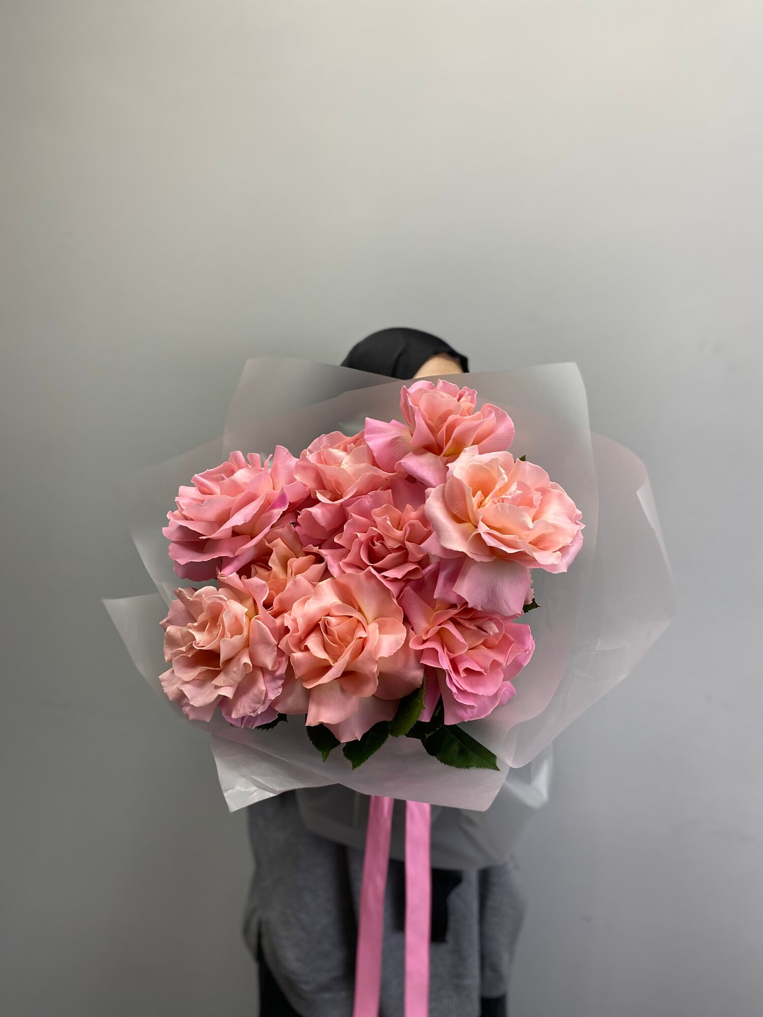 Букет живых цветов NURA FLOWERS "Вывернутая Роза", моно букет 11 роз, высота 50 см