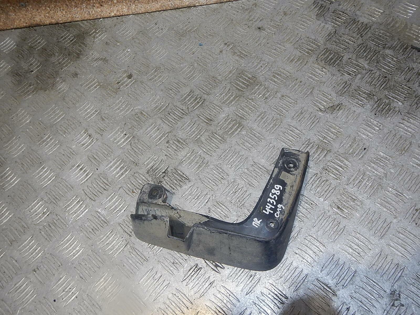 Б/У Брызговик передний правый, KIA (Киа)-CEED (18-) KIA CEED (18-) 5 дверей. Царапины. 443589 Hyundai-KIA арт. 86832J7000