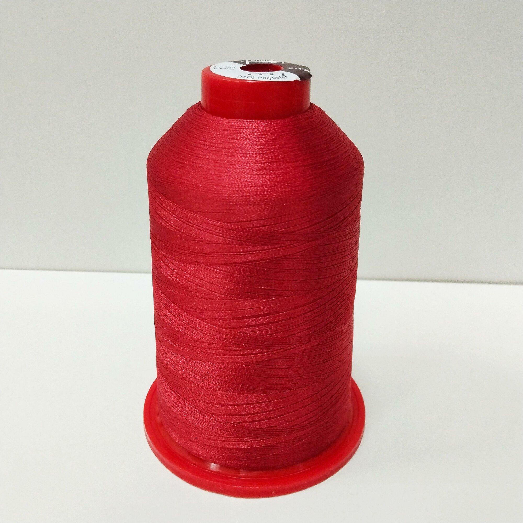 Нитки вышивальные Euron Р-130 №130 5000м, полиэстер, Цвет-1111 красный