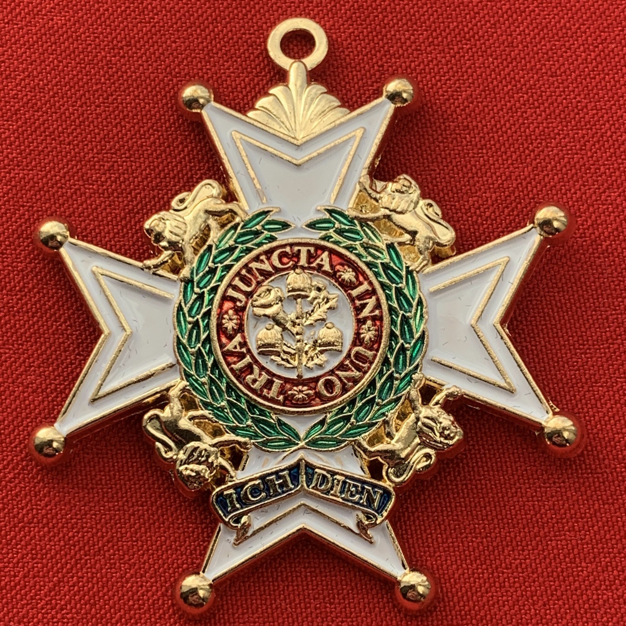 Знак ордена Бани, муляж иностранной награды. Размер 50х44 мм.