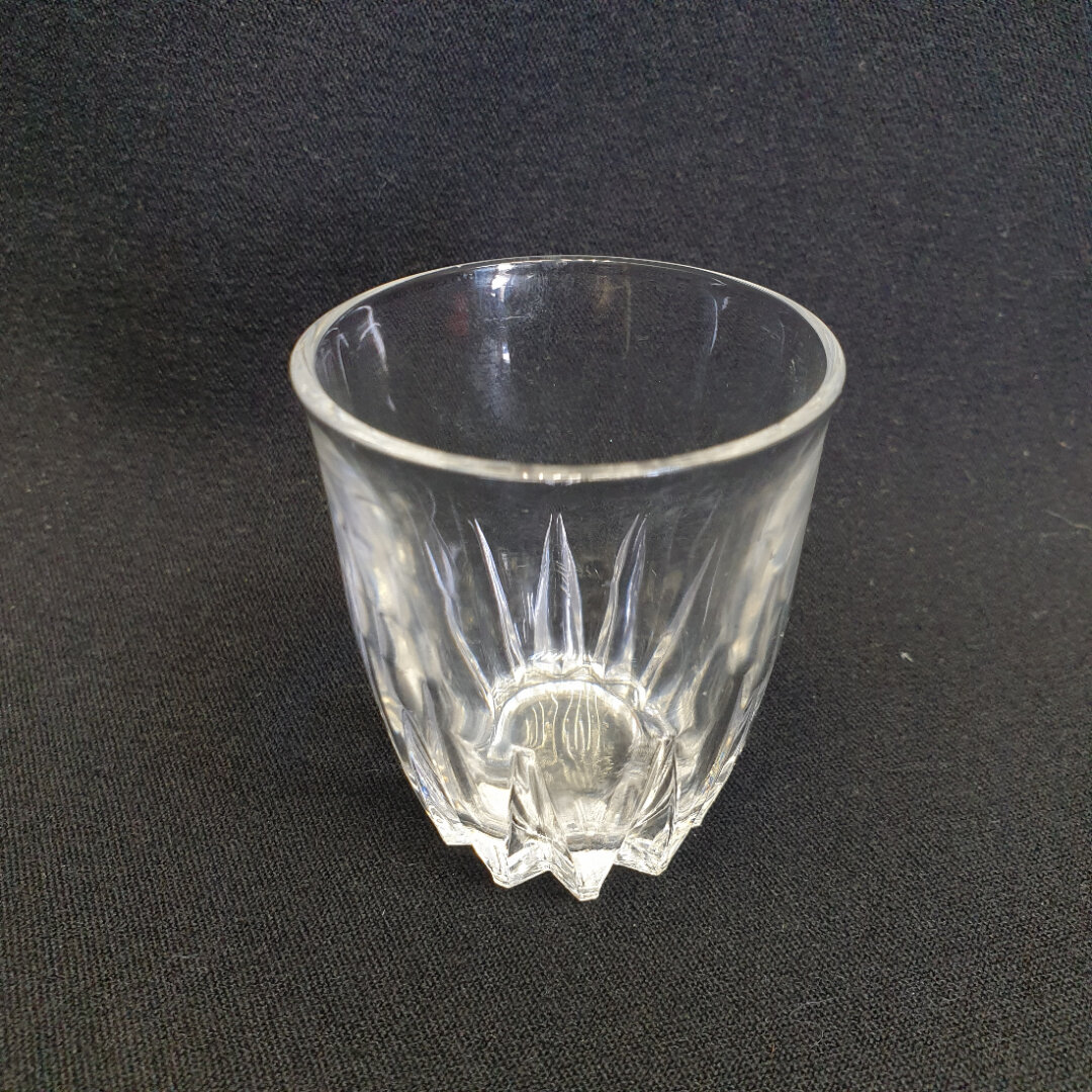 Стопка, стекло, высота 6 см. Винтаж, СССР.