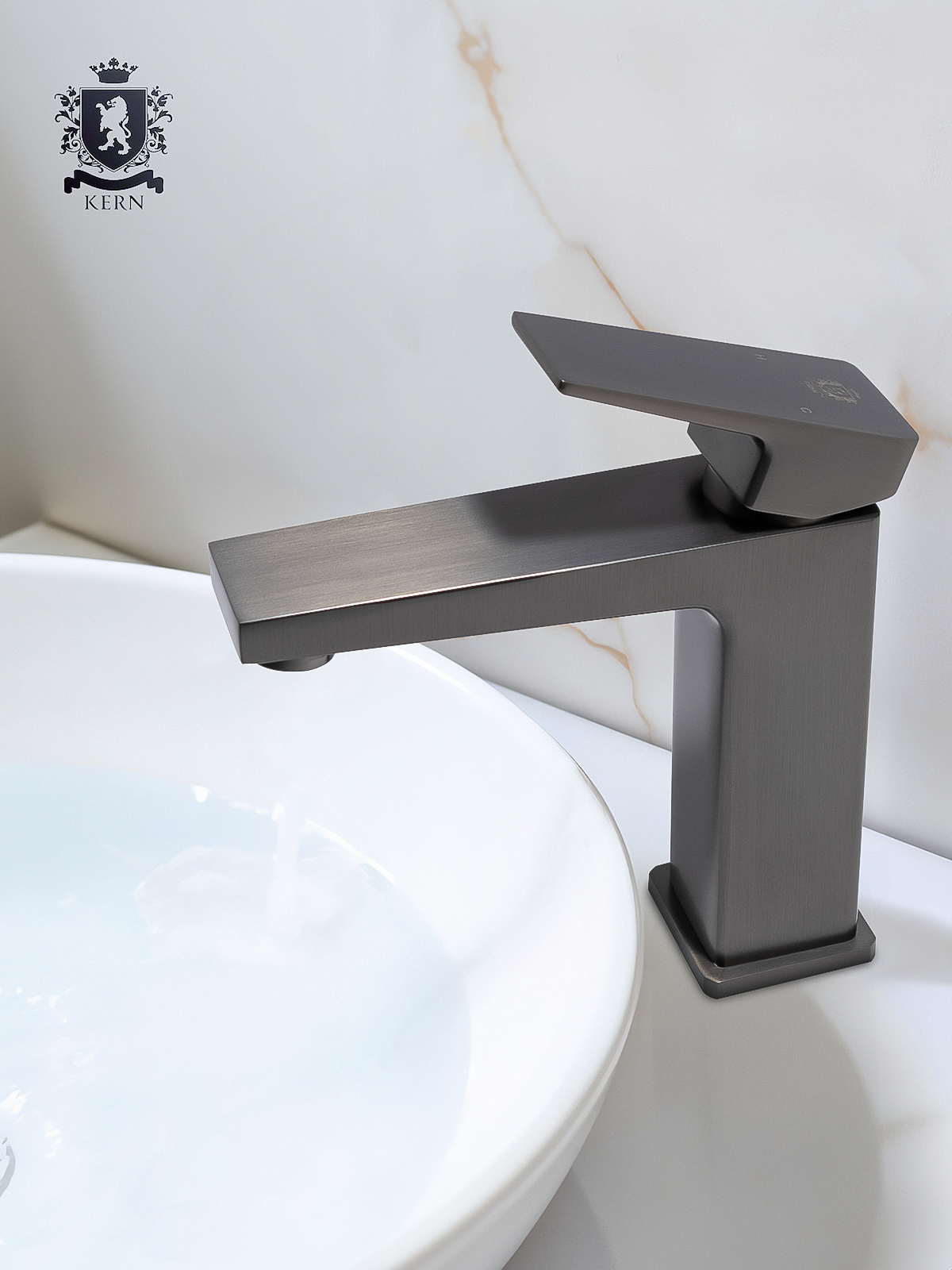 Смеситель для раковины KERN 1055 оружейная сталь