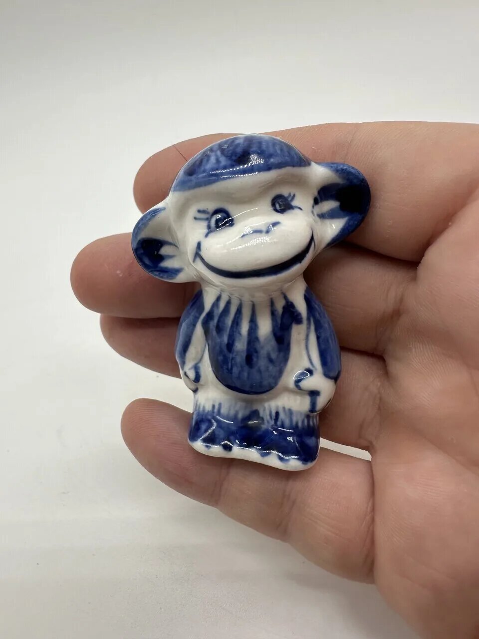Статуэтка Обезьянка Гжель Фарфор винтажная