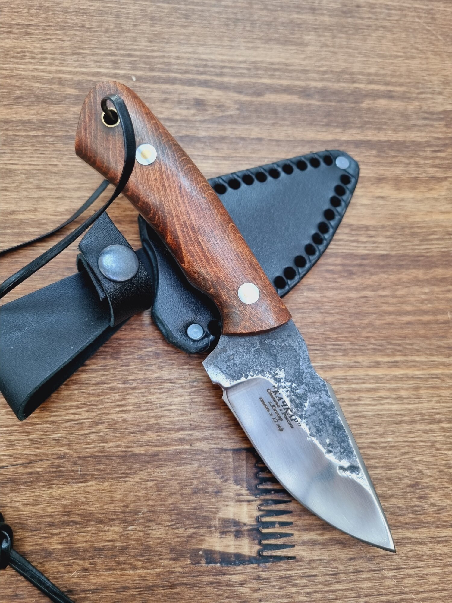 Туристический нож "Качкар", шкуросъёмный, рукоять из ореха, сталь Х12МФ