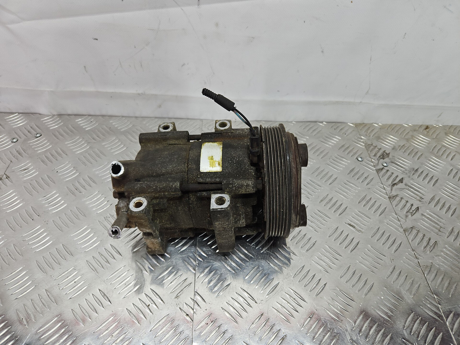 Компрессор кондиционера Ford Ka 2001 1L3H19D786AA