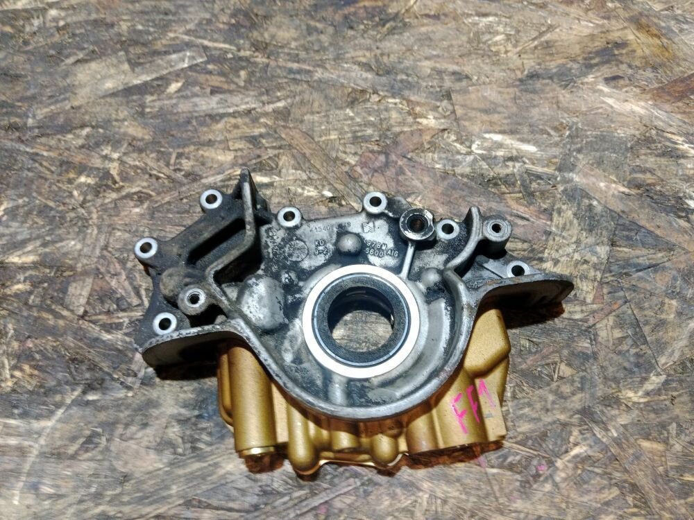 Насос масляный Ford Focus I (1998 2004) Б/У с пробегом