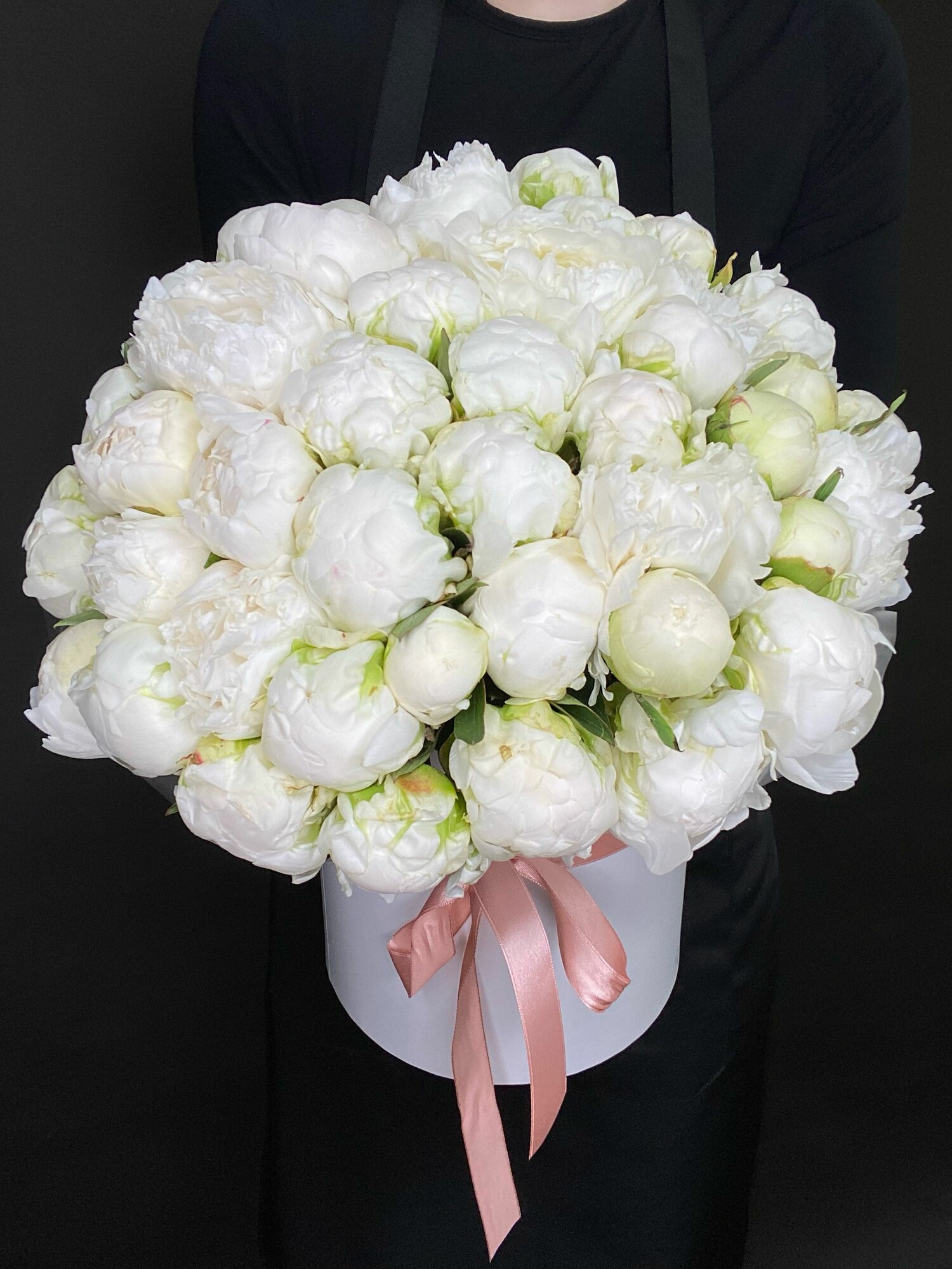 51 пион в коробке