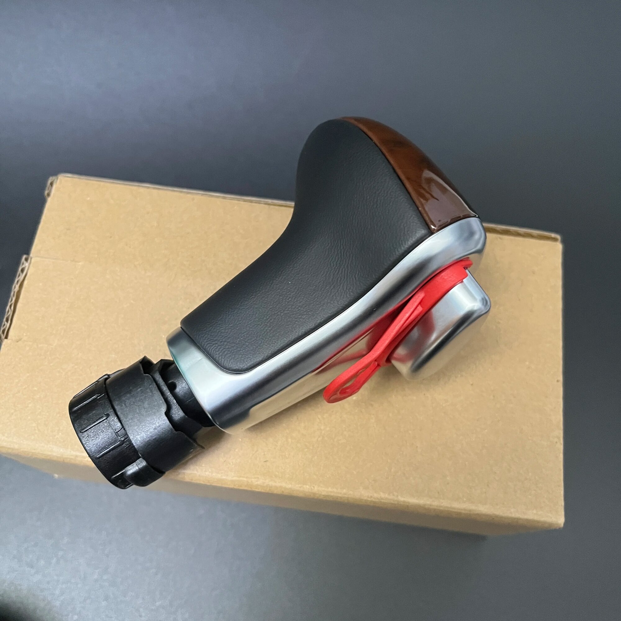 Для Audi A3 A4 A5 A6 A7 C6 C7 Q7 Q5 хромированная ручка переключения передач с узором из персикового дерева 4G 1713139 Автомобильные аксессуары с левым рулем Half Peach Wood