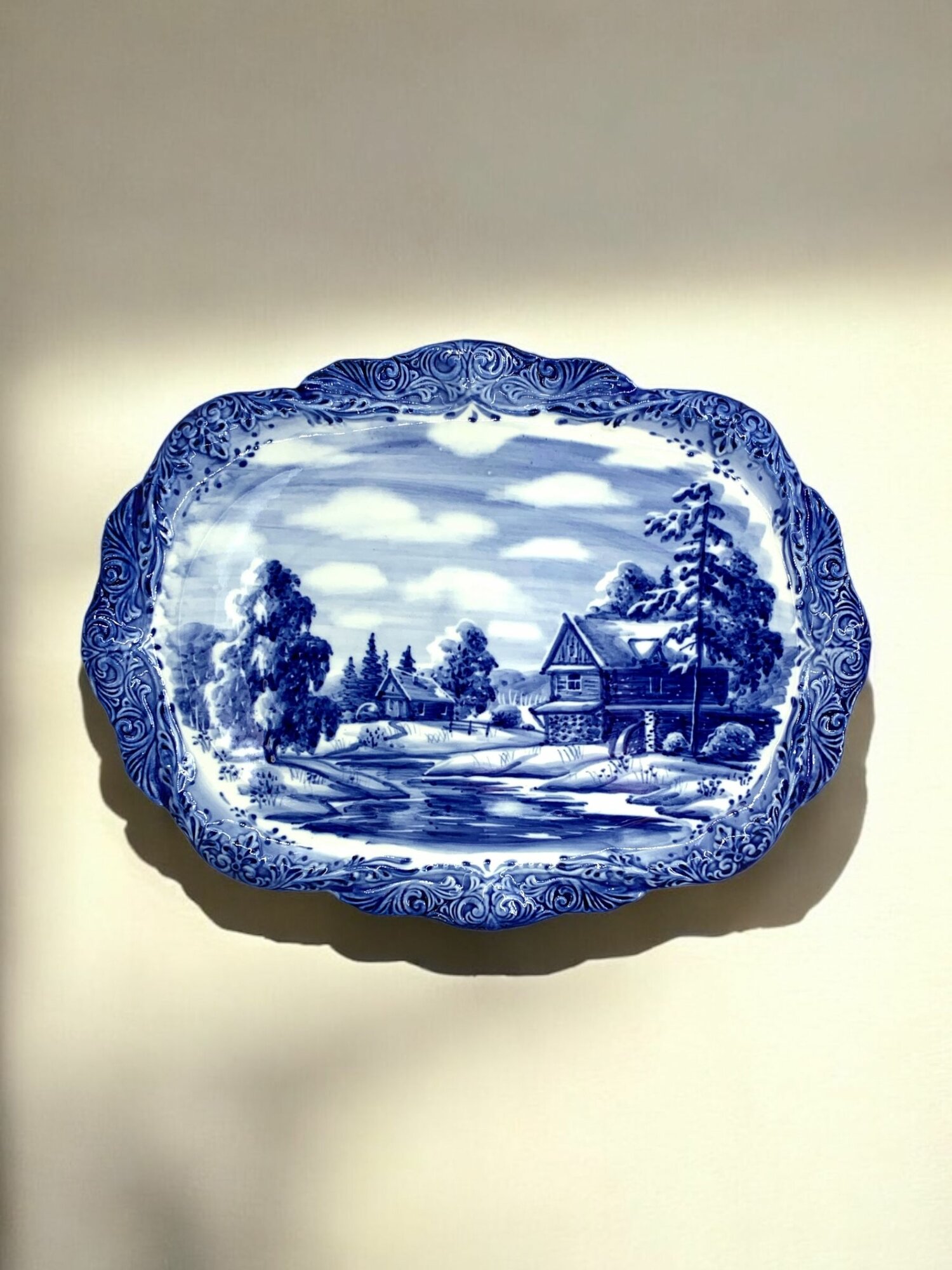 Тарелка настенная декоративная панно "Пейзаж" гжель фарфор ручная работа