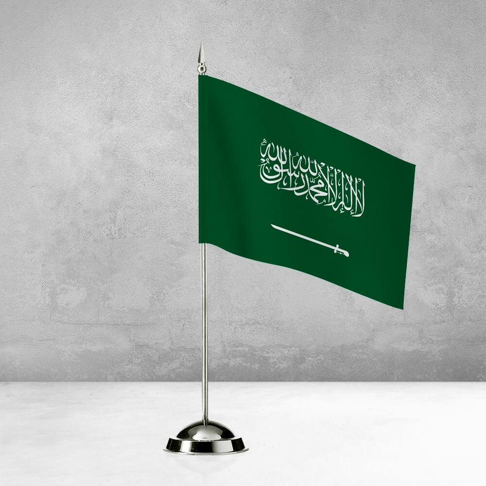 Настольный флаг Саудовской Аравии на пластиковой подставке под серебро