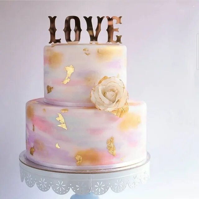 Свадебный торт "Love" с золотым декором, Цвет: 10