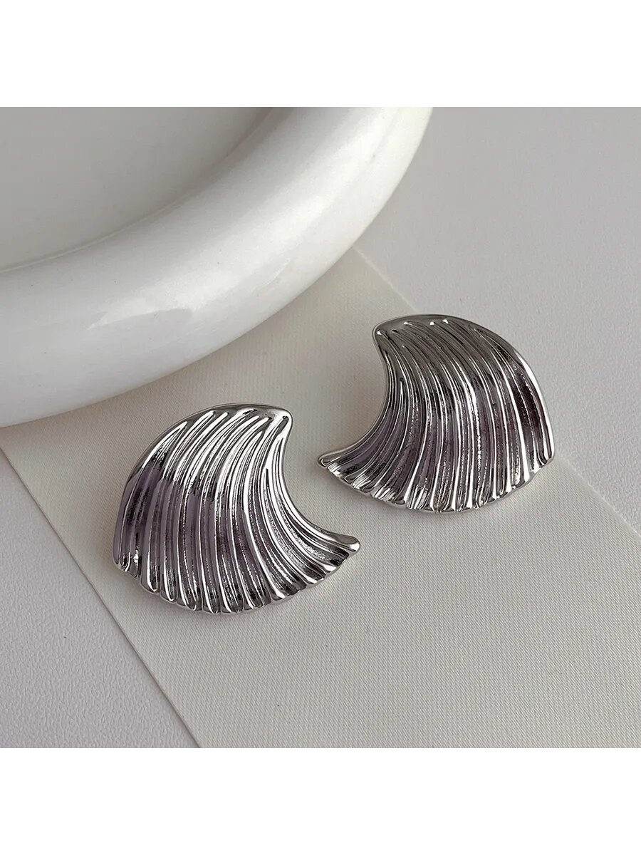 Серьги пусеты