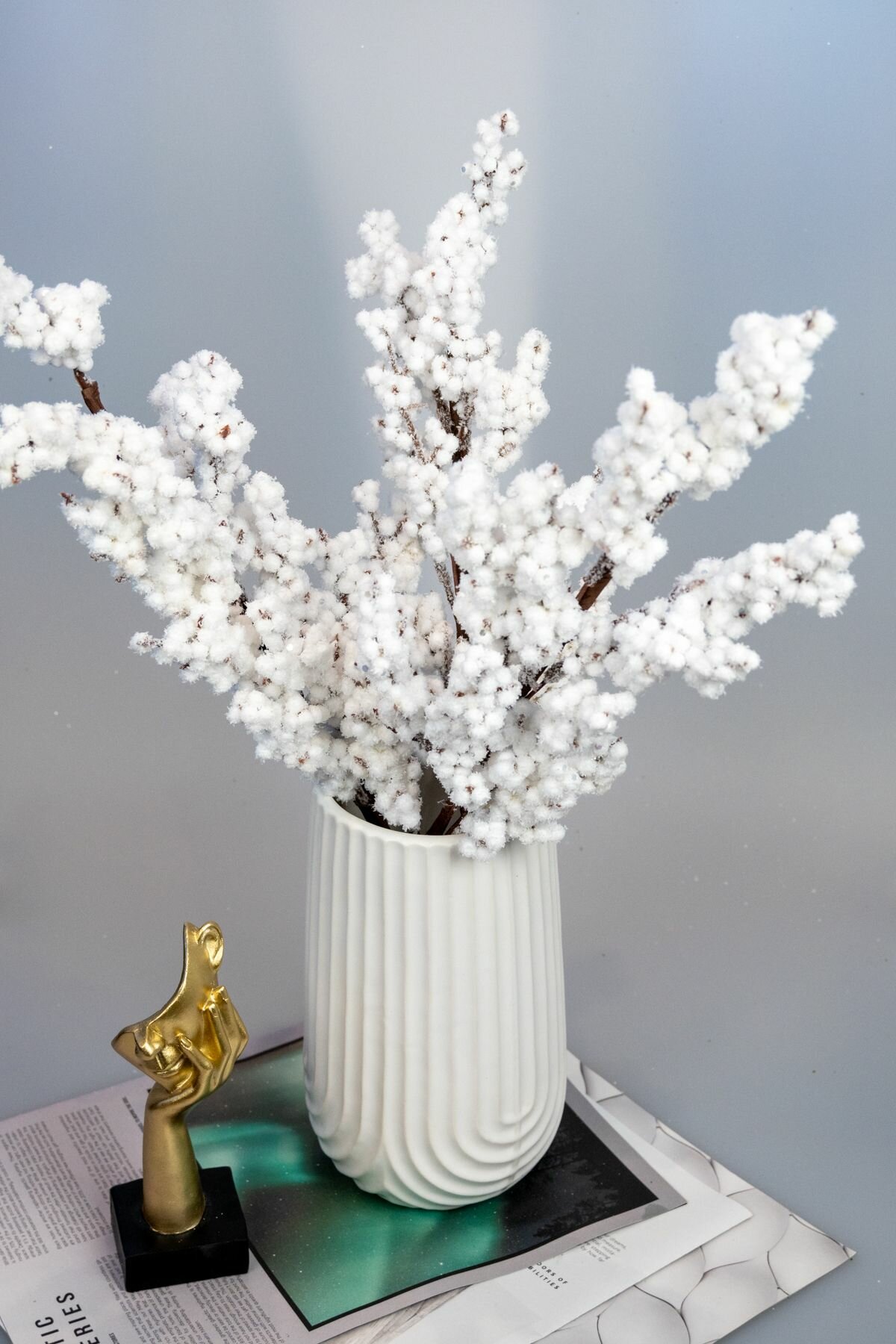 Новогодние ветки с белыми снежными ягодами в снегу премиум мелкие 3шт 60 см для декора интерьера