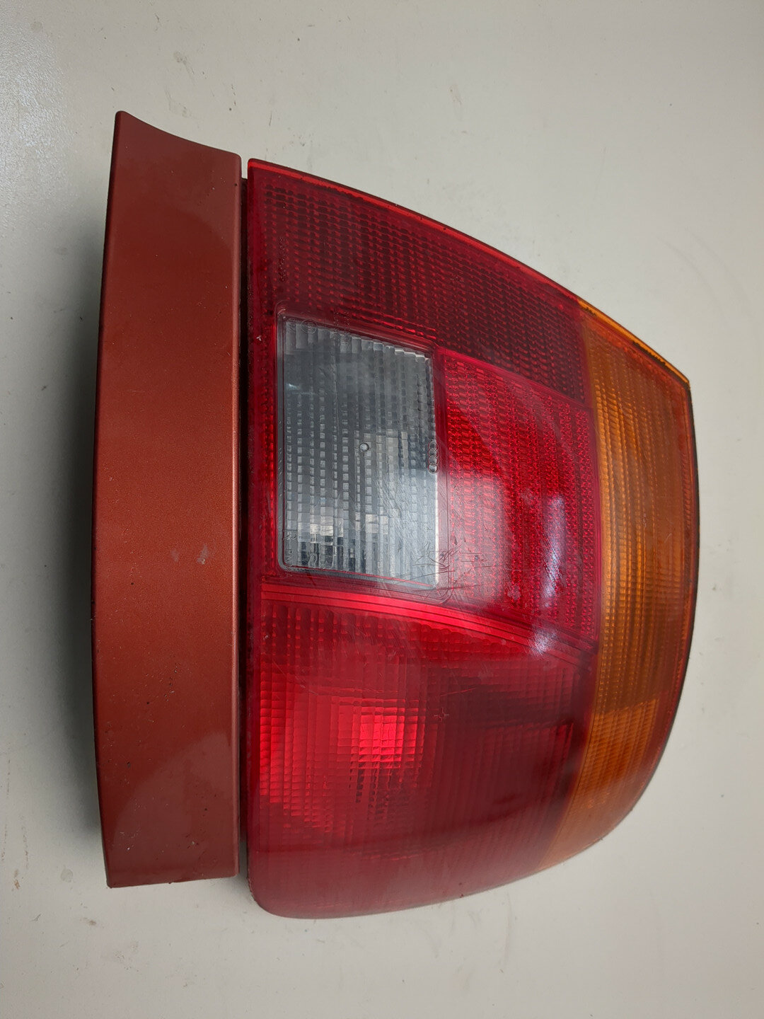 Фонарь (задний) правый Audi A4 (B5) Б/У