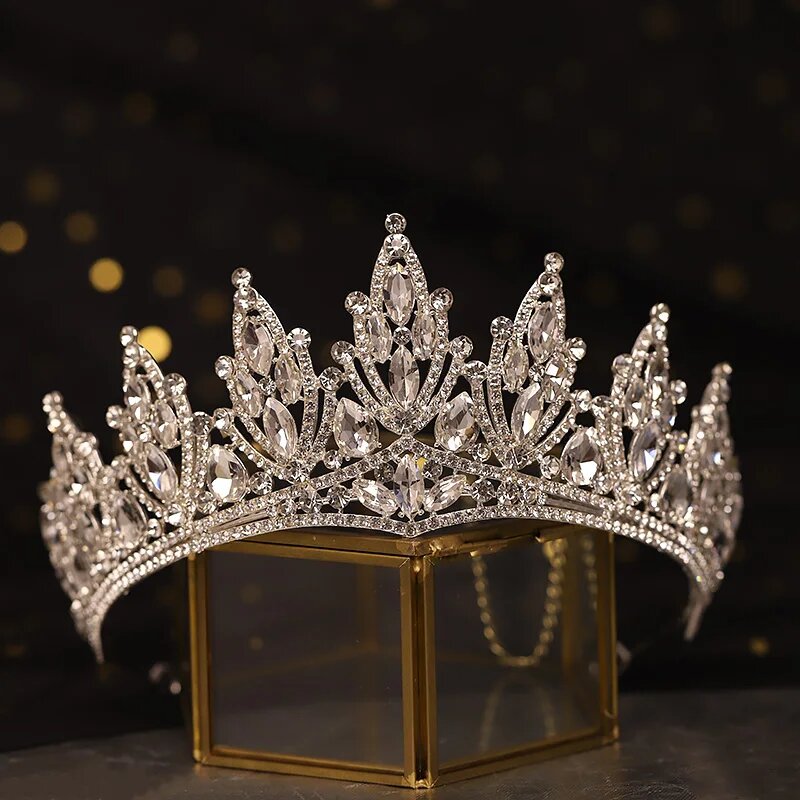 Золотая диадема George Black