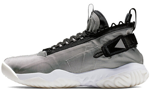 Кроссовки Proto React