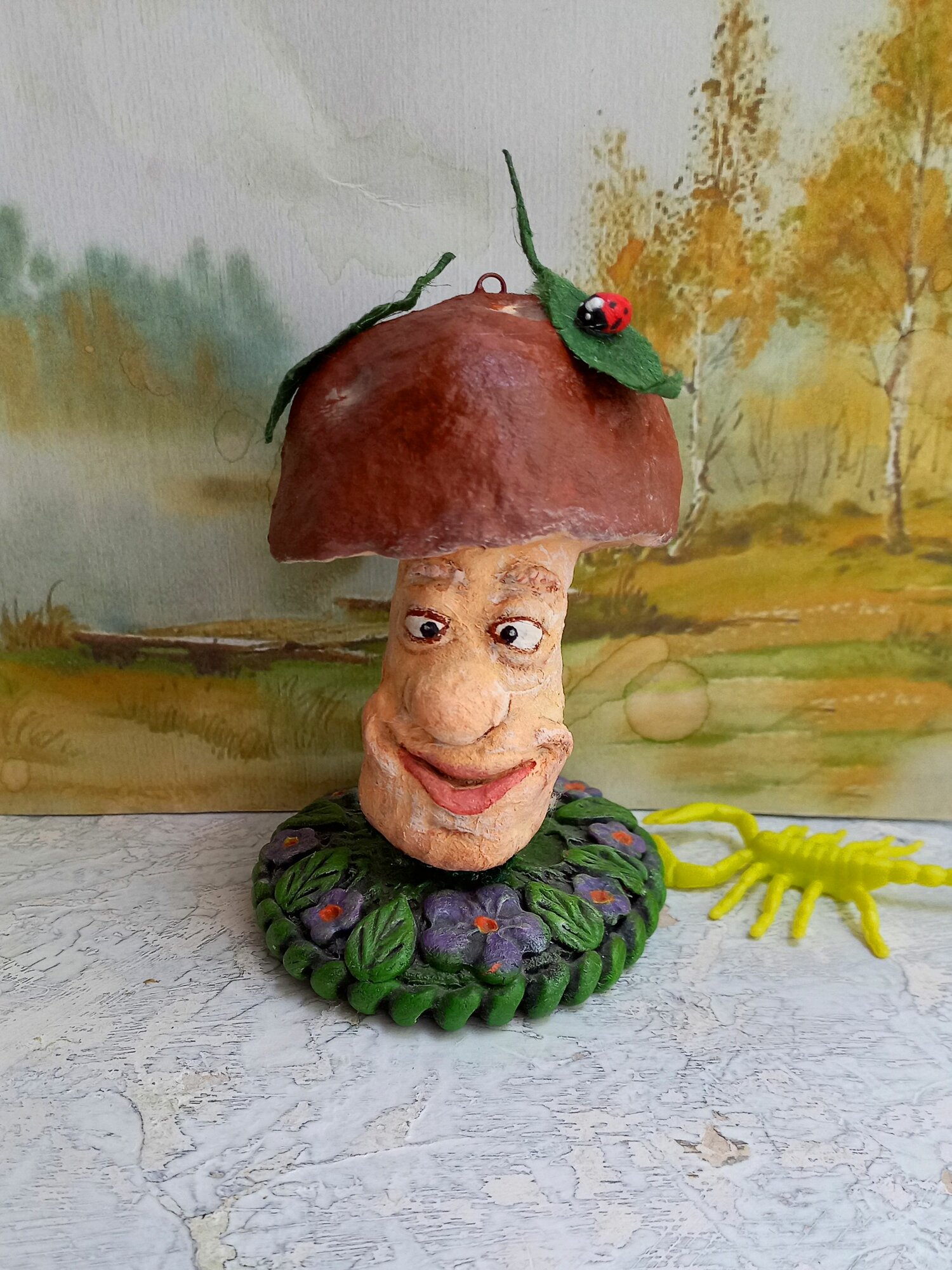 Ватная ёлочная игрушка "Грибочек"