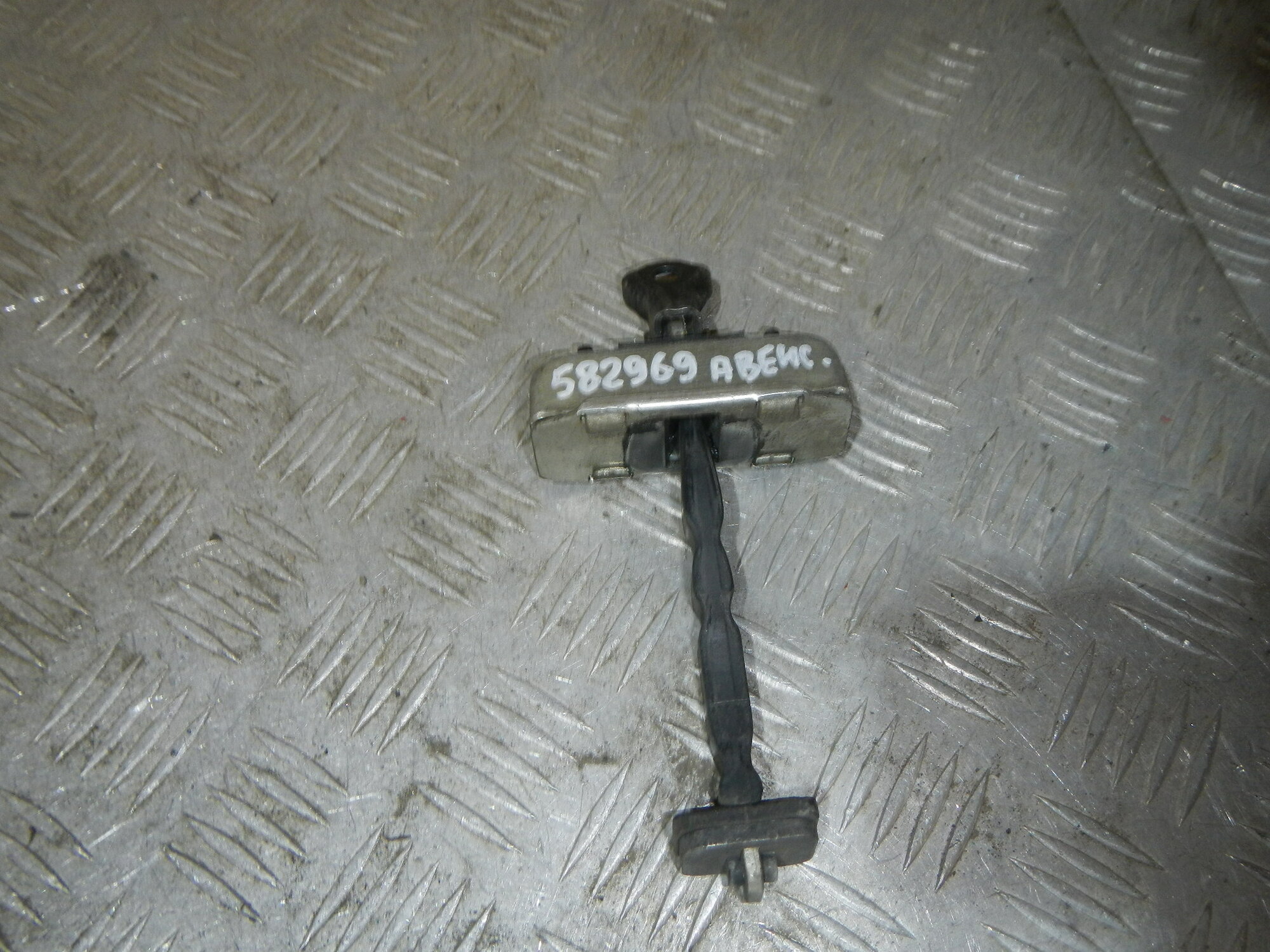 Б/У Ограничитель двери, Toyota (Тойота)-AVENSIS III (09-) TOYOTA AVENSIS III (09-) Передний. Без повреждений. 582969 TOYO...