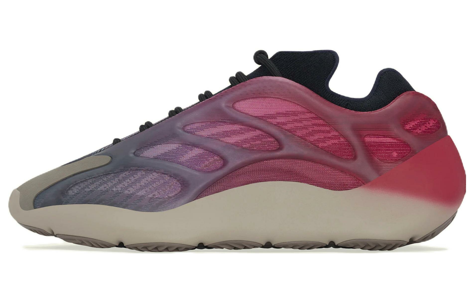 Кроссовки YEEZY 700 V3