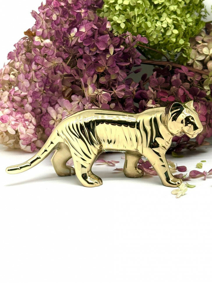 Тигр Baccarat золотой