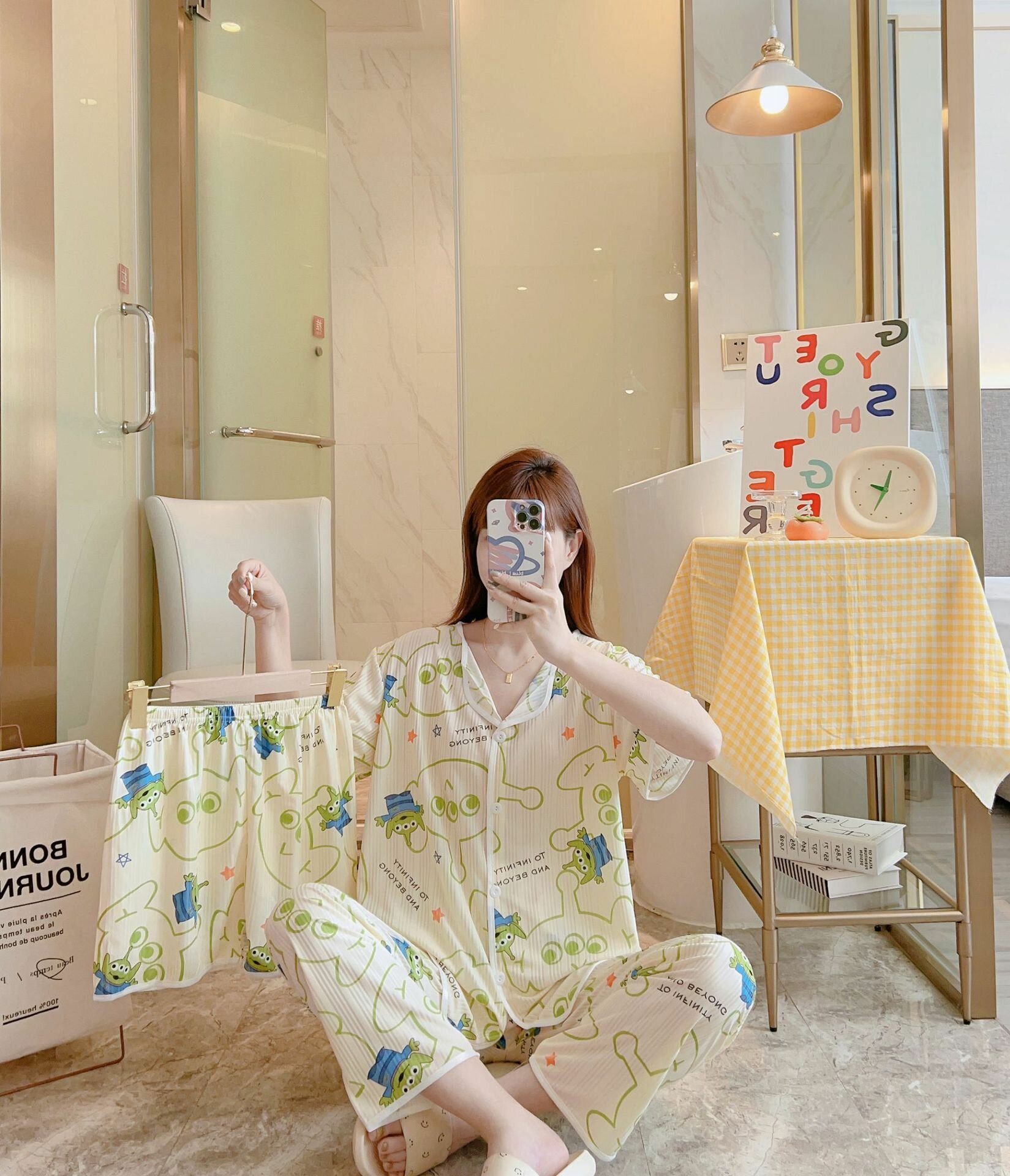 Весенне-осенний женский пижамный комплект из трех предметов, стильный костюм с короткими рукавами, свободный край, милая домашняя одежда для девочек, размер:2XL