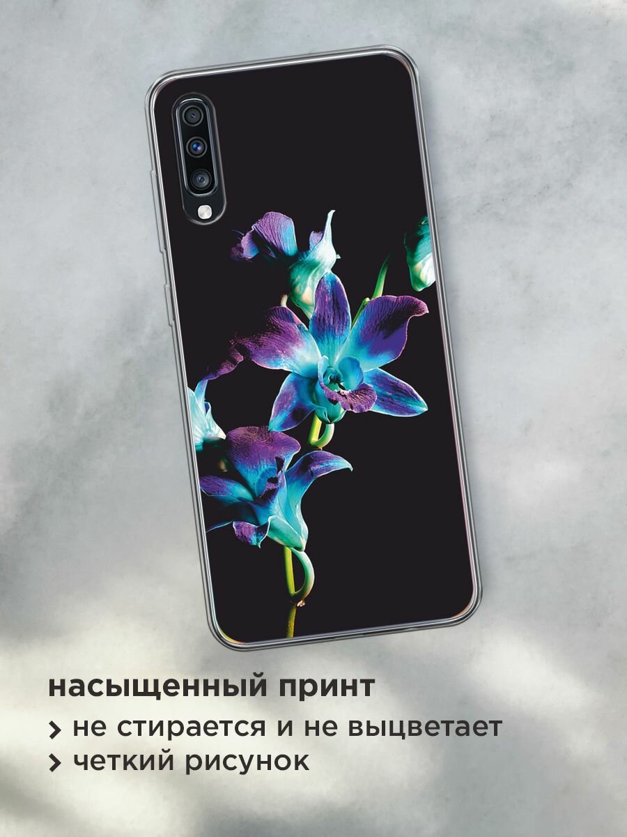 Чехол на Samsung Galaxy A70 / Самсунг Галакси А70 с принтом "Синий цветок на черном" — фото 1