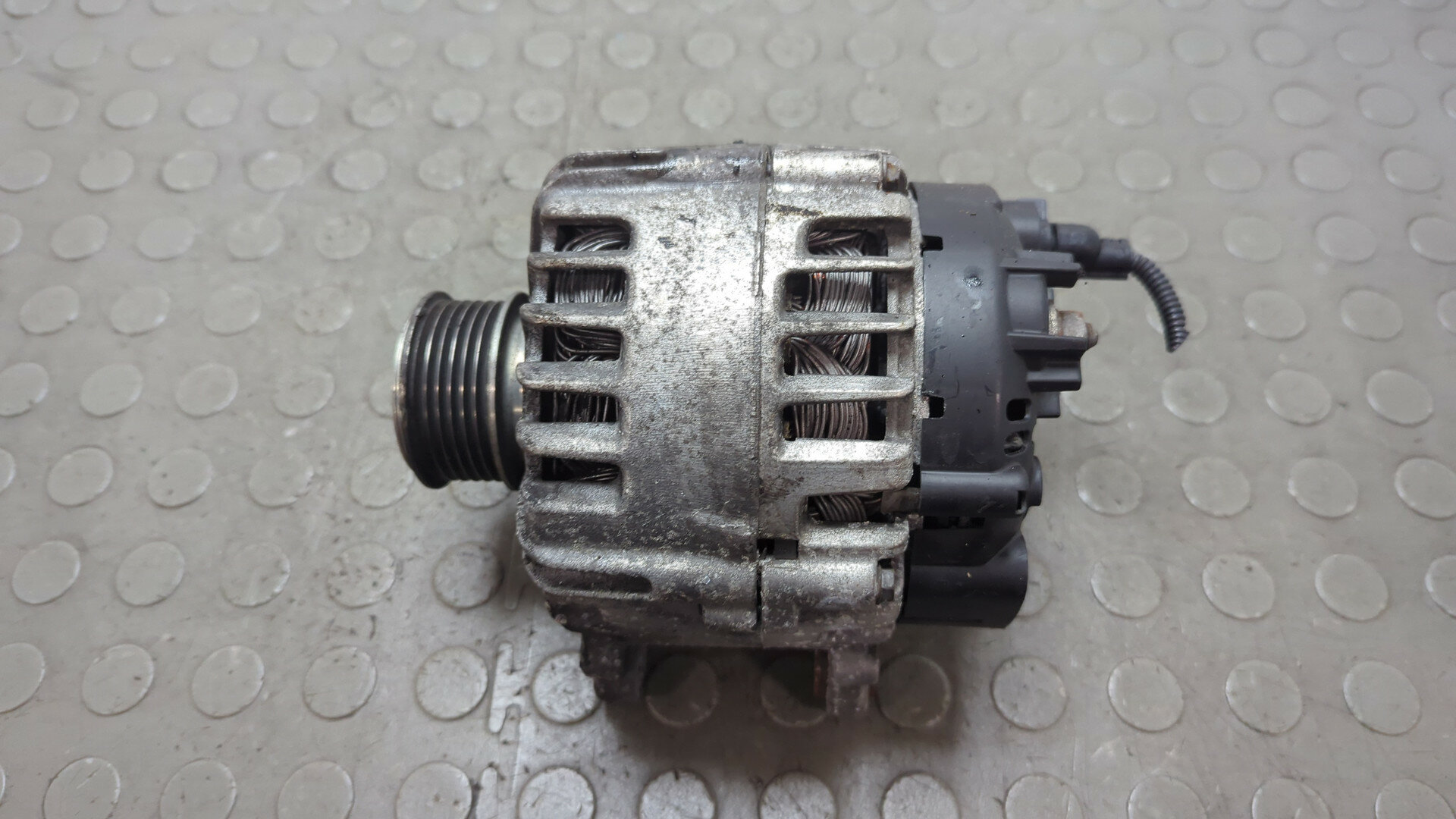 Генератор Ford Galaxy Б/У