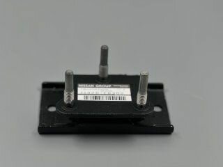 11320EB302 Опора двигателя задняя NISSAN