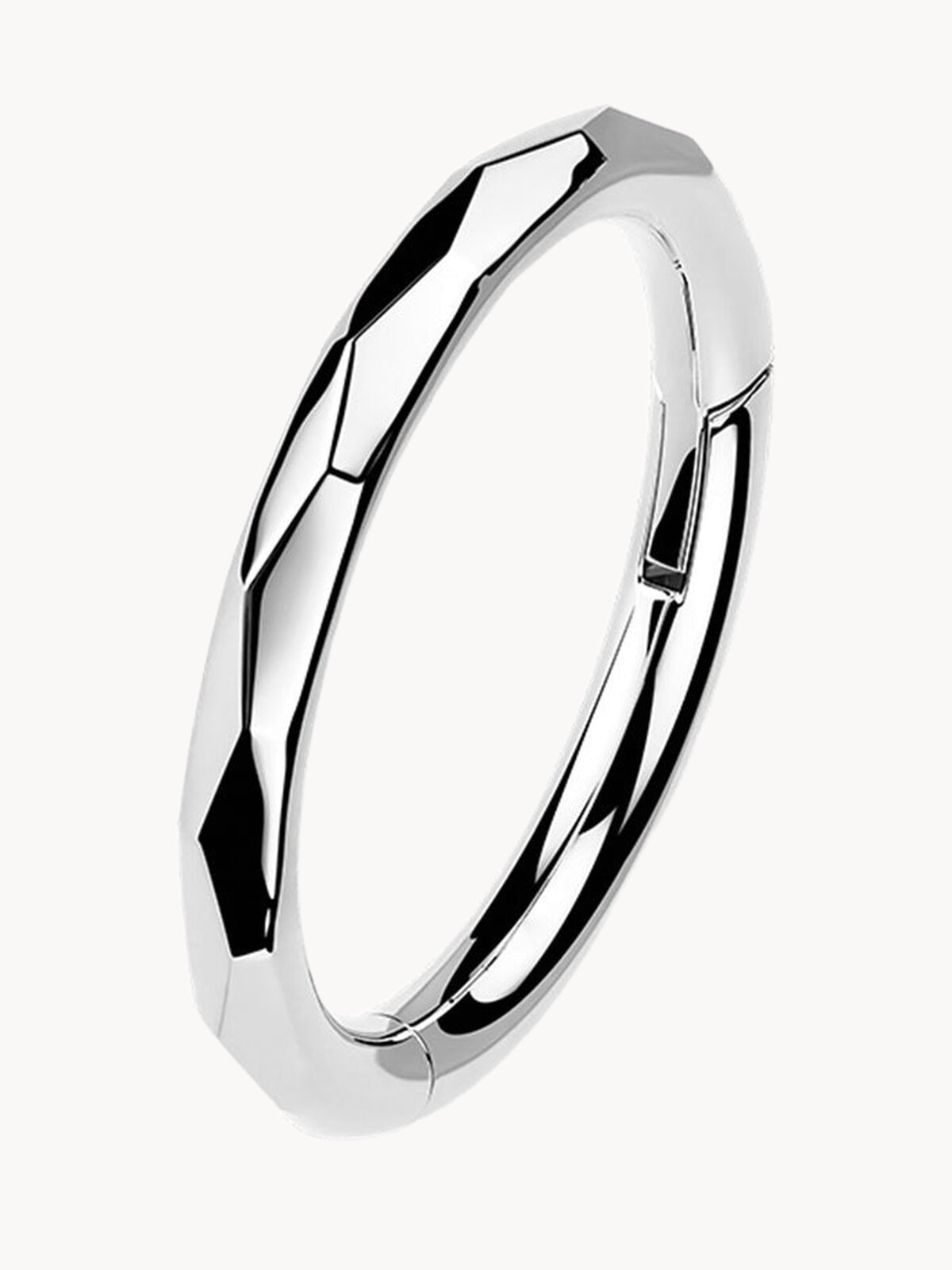 Пирсинг в нос